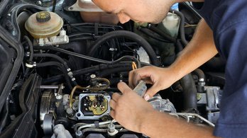Gázolajban ázik az Audi motortere | Totalcar