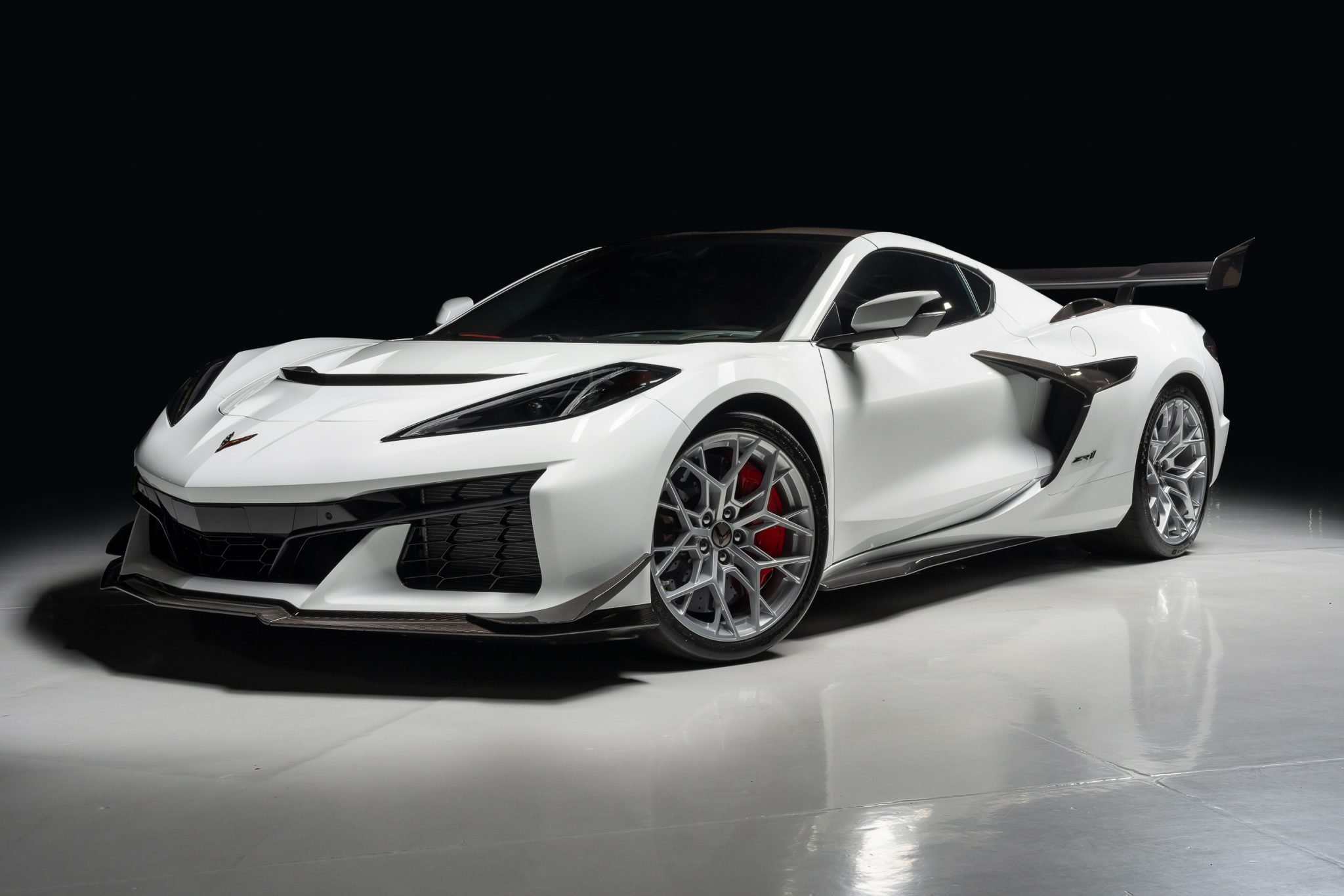 Lejöhet a Corvette-ek fényezése a leszorítóerőtől | Totalcar