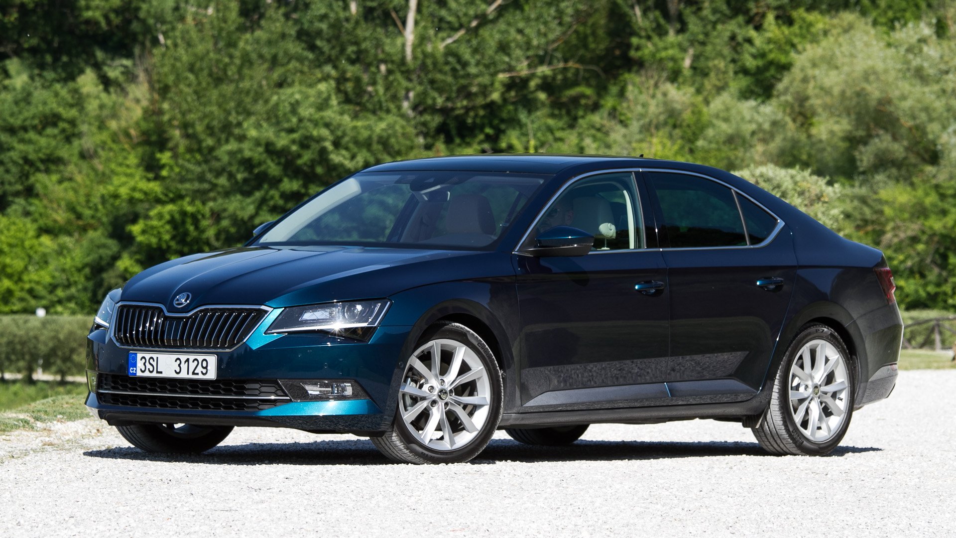 Fiatal Skoda 250 ezerrel, 30 ezrenként cserélt olajjal. Milyen olajat ...
