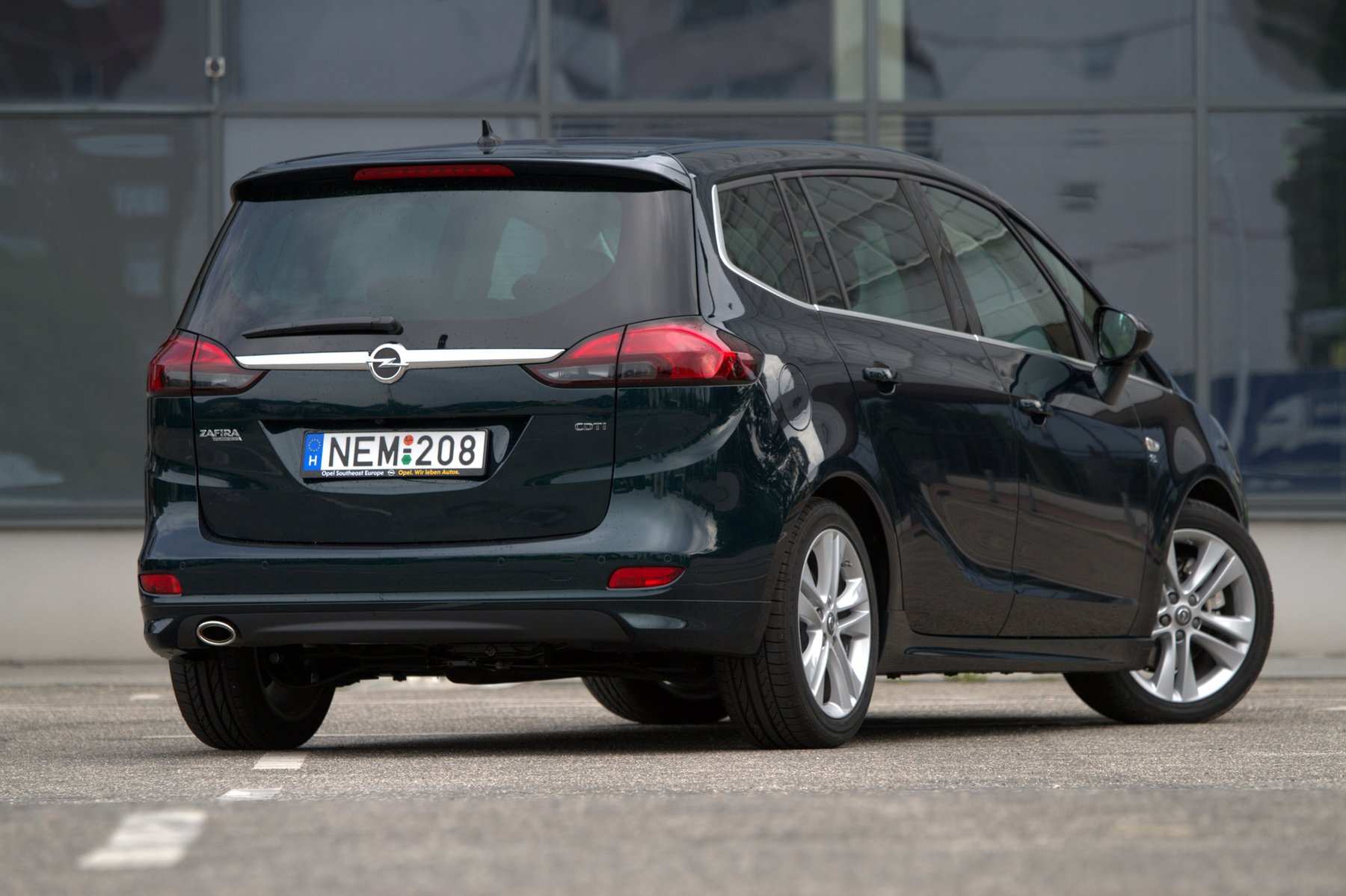 Opel Zafira CDTi AT/6 - 2015 — Totalcar
