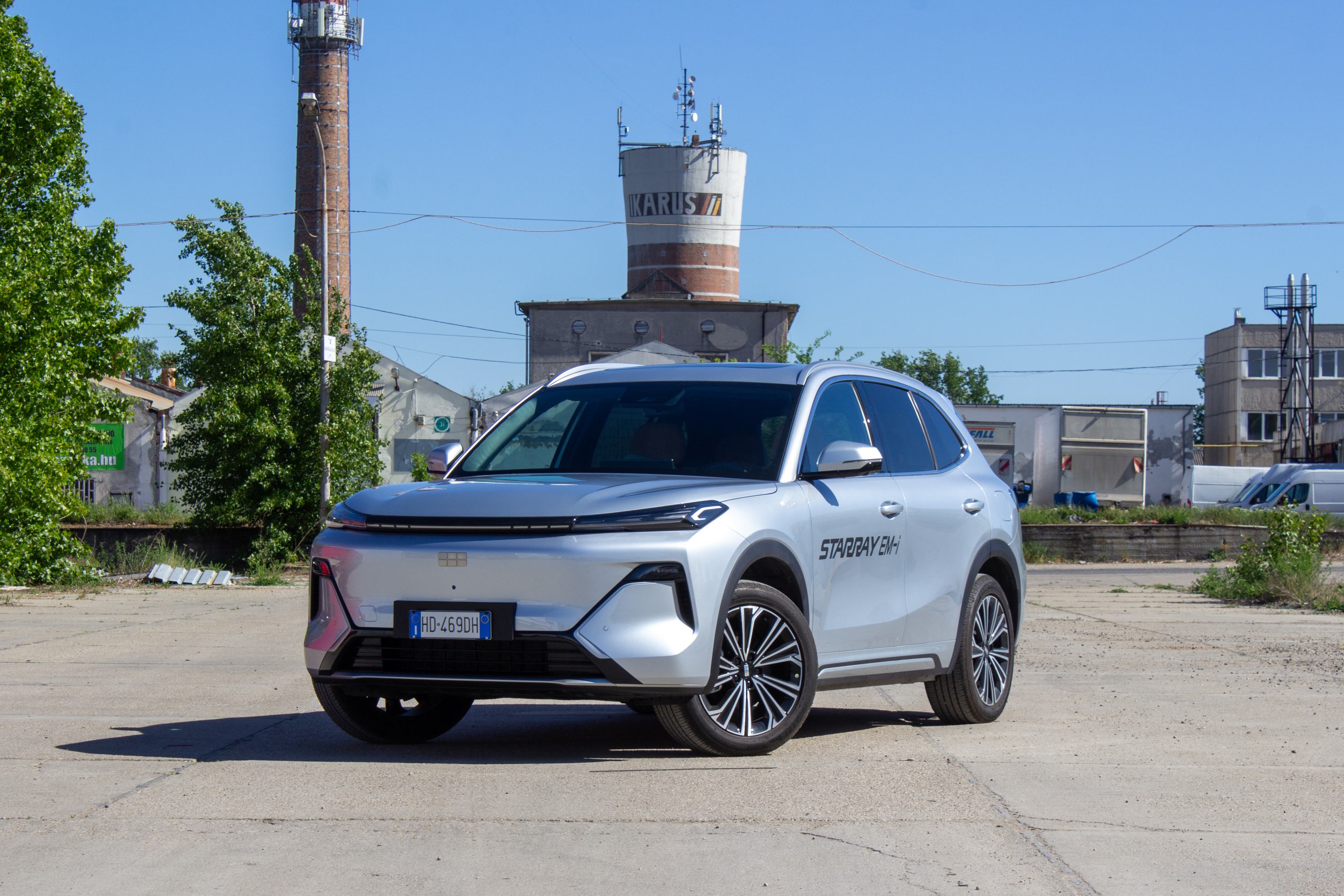 Teszt: Geely Starray EM-i MAX - 2026. | Totalcar