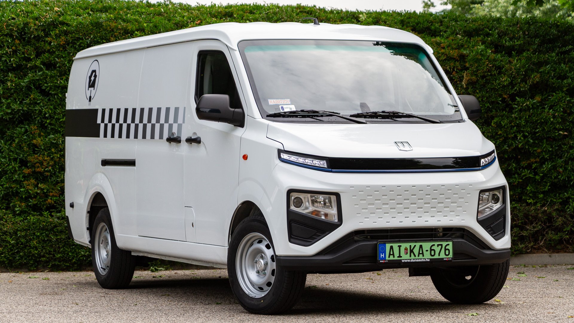 Kiröhögjük, pedig ilyenek pörgetik Kínát — Totalcar