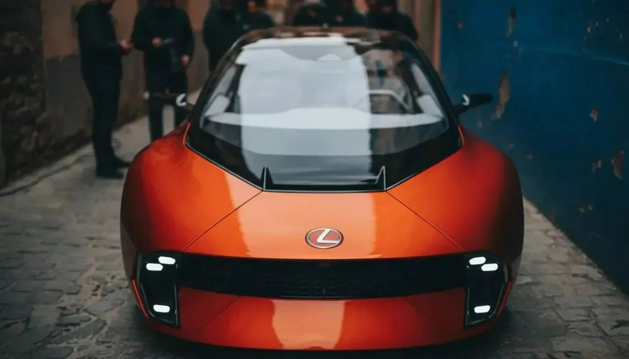 AI-jal rajzoltatott Lexus koncepciót a híres formatervező 24 óra alatt ...