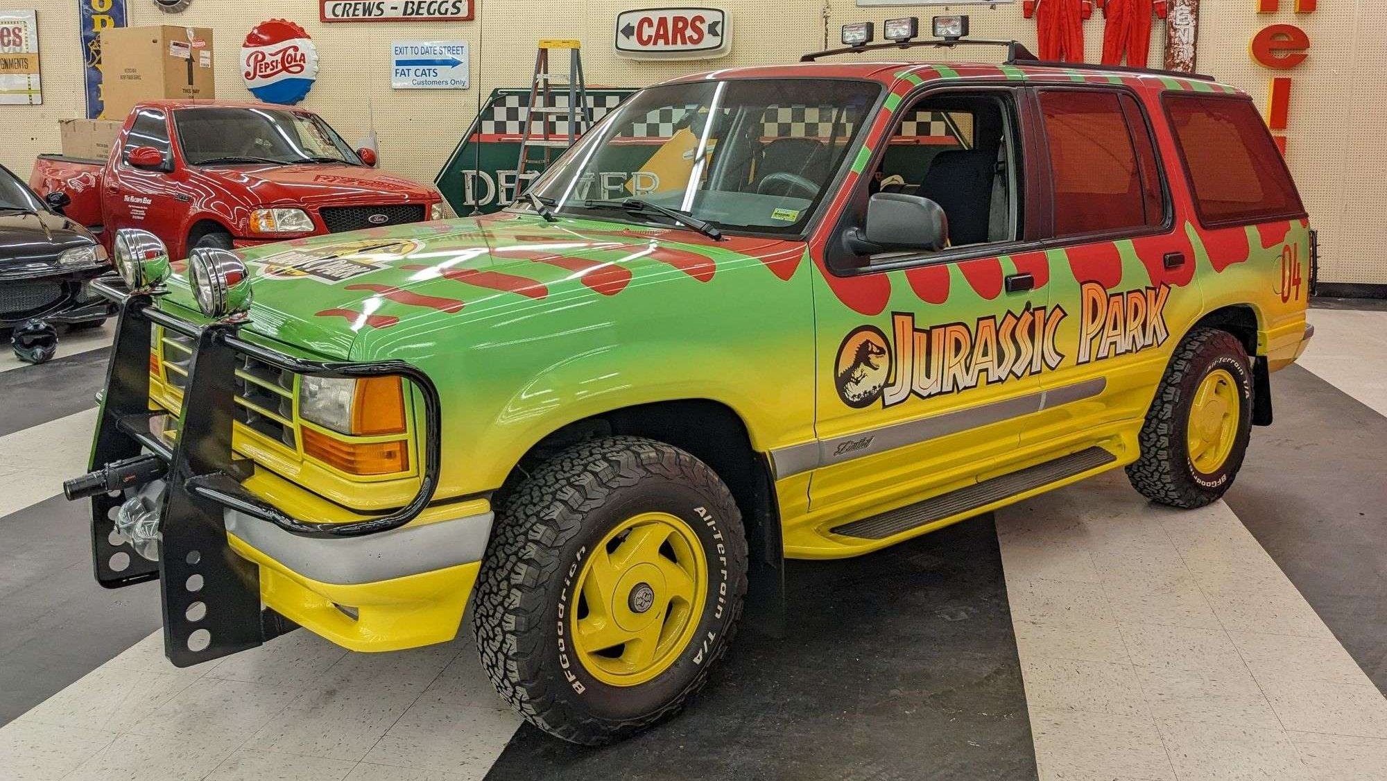 Őrülten menő filmes autókat ad el egy múzeum — Totalcar