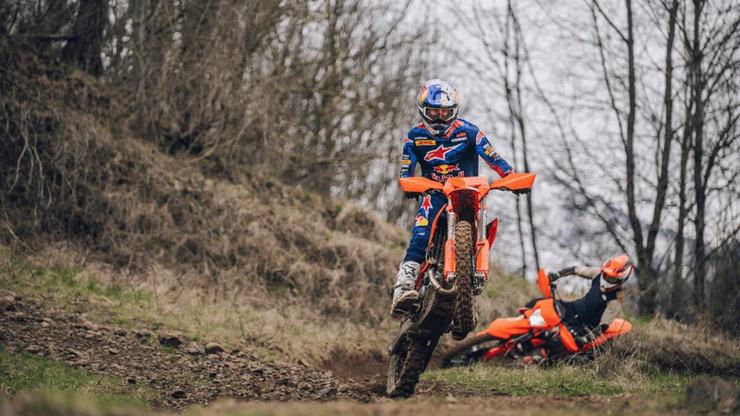 Itt vannak a KTM frissített endurói | Totalcar