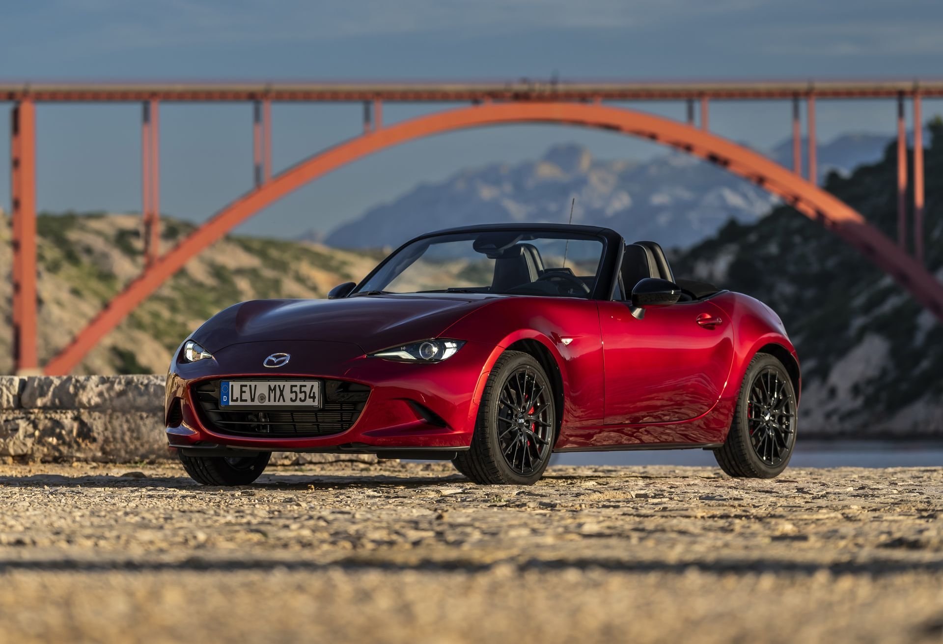 Még mindig imádják a vásárlók az MX-5-öt, nőttek az eladások | Totalcar